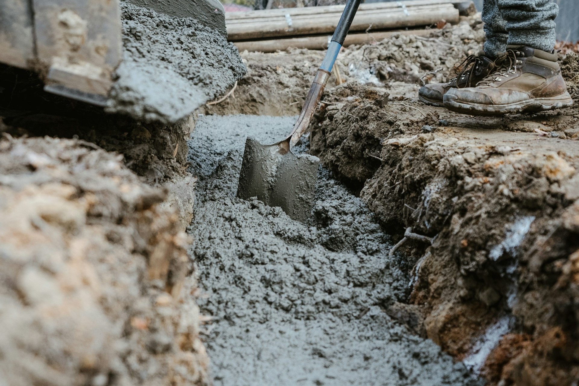 Concrete Curing Time Charts for Homeowners and DIYers (Updated for 2025 ...