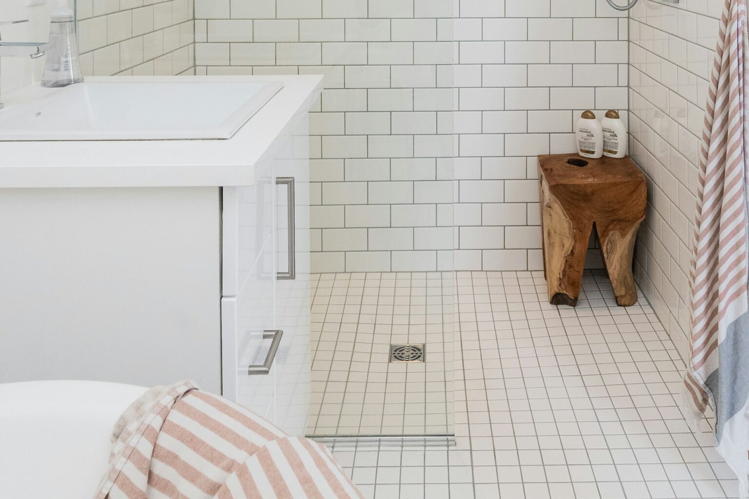 Complete Guide to Shower Drain Types and Installation | Renovated